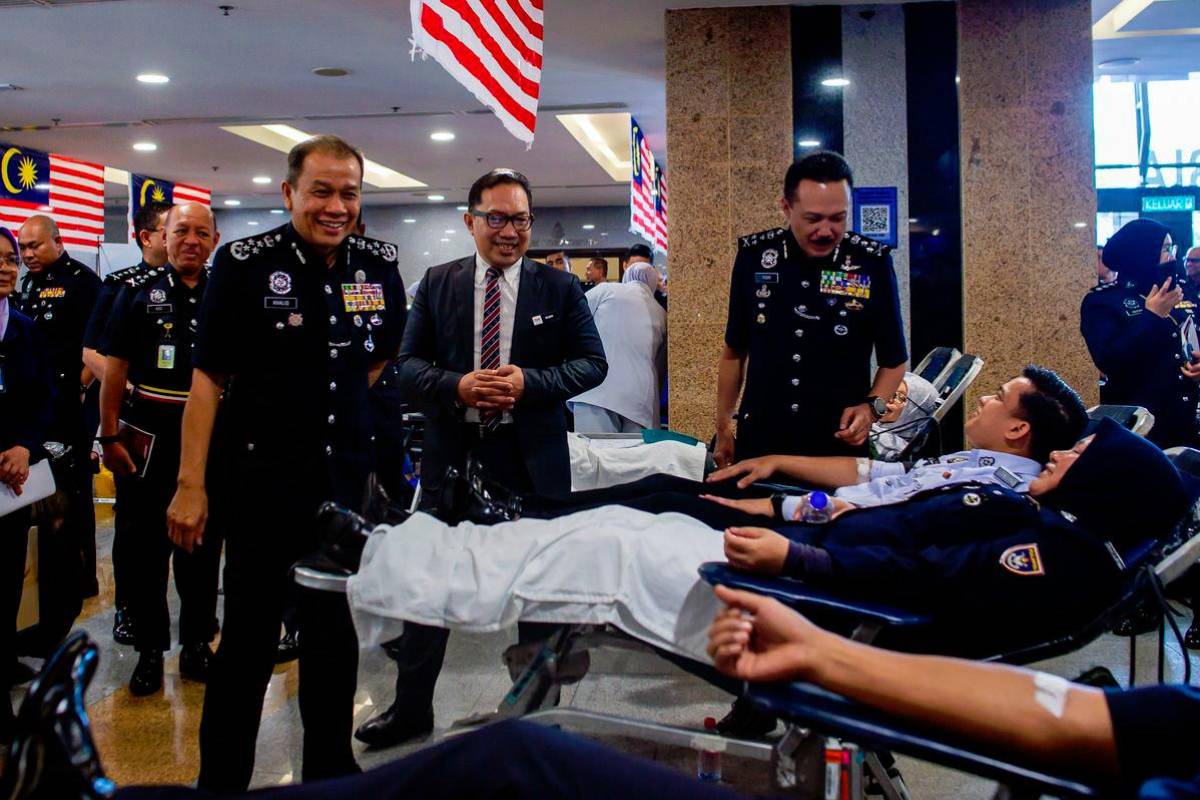 Blood, duty and faith: Police inspector’s 53 donations and counting