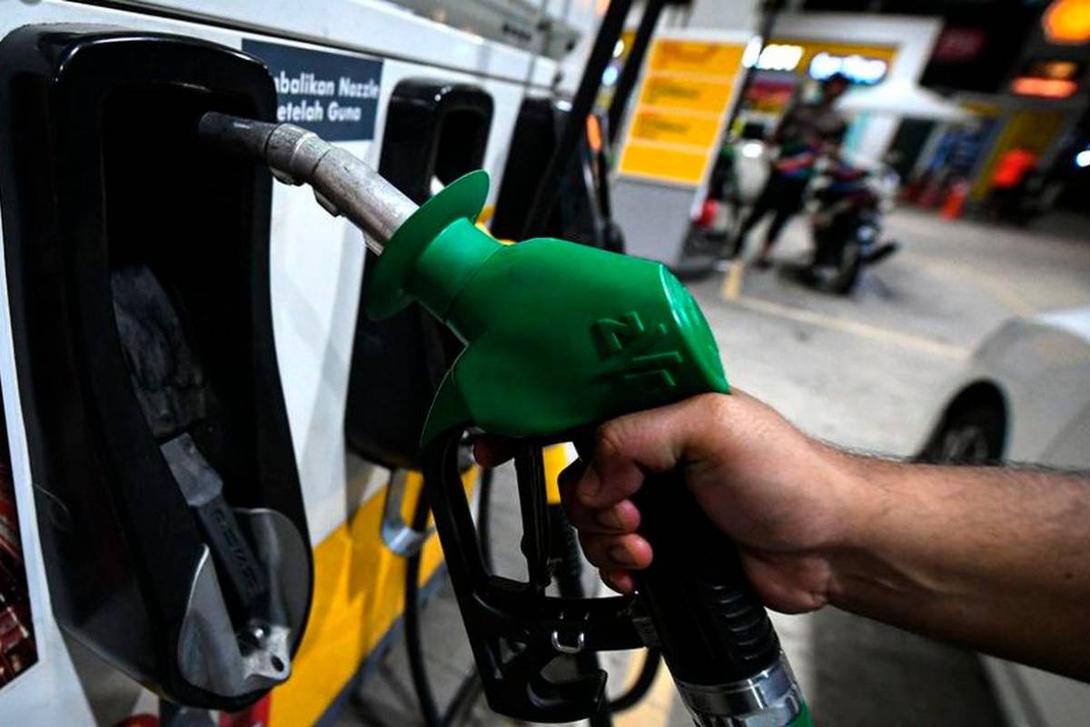 RON97 and diesel prices increase by three sen while RON95 remains unchanged