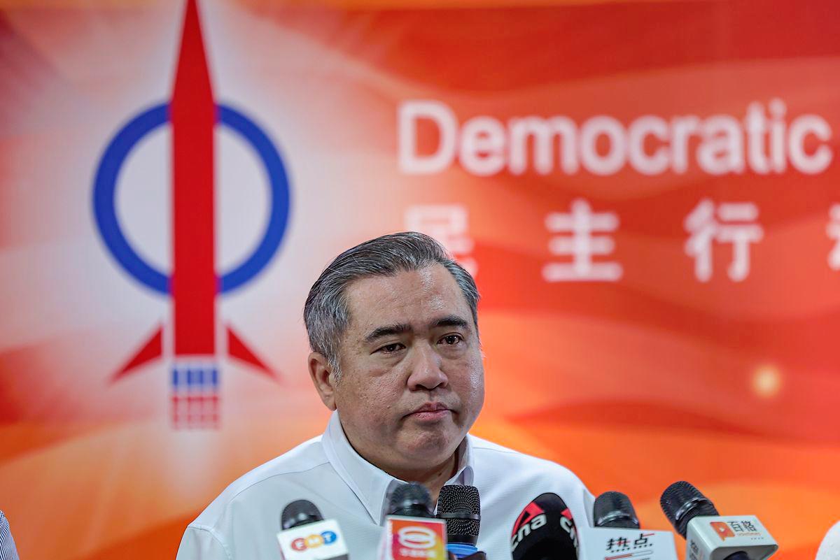 Loke slams Ewon's "gallery play" over Sabah revenue issue