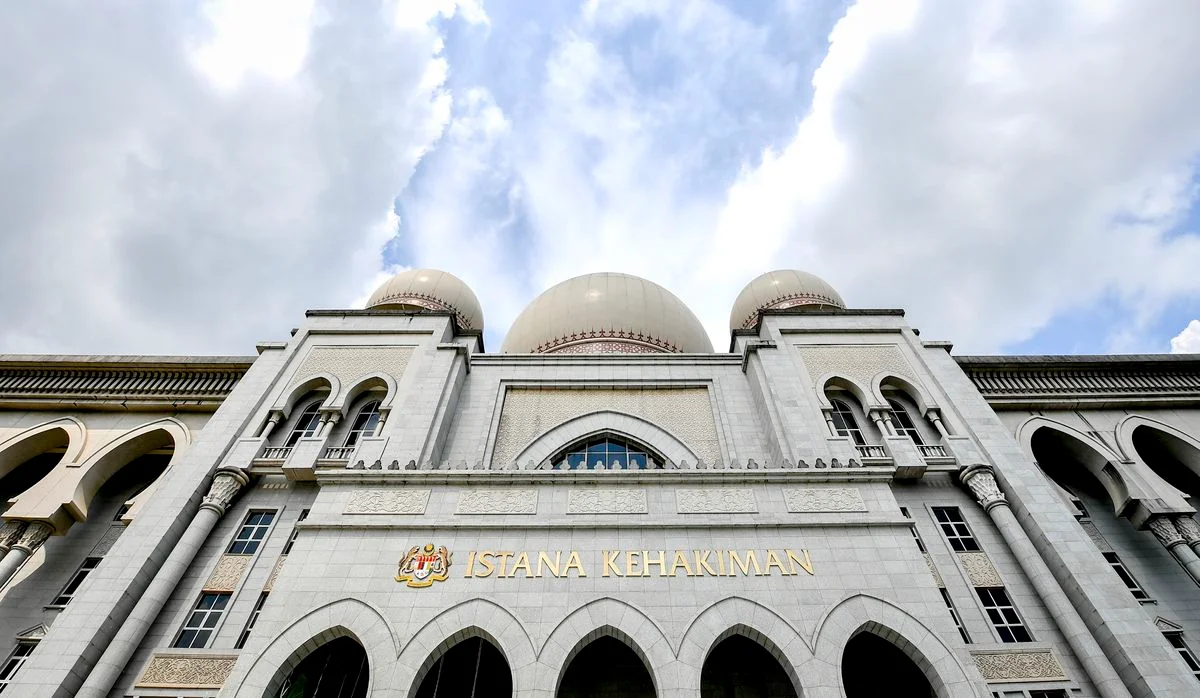 JPN denies defying court order in teen's MyKad case