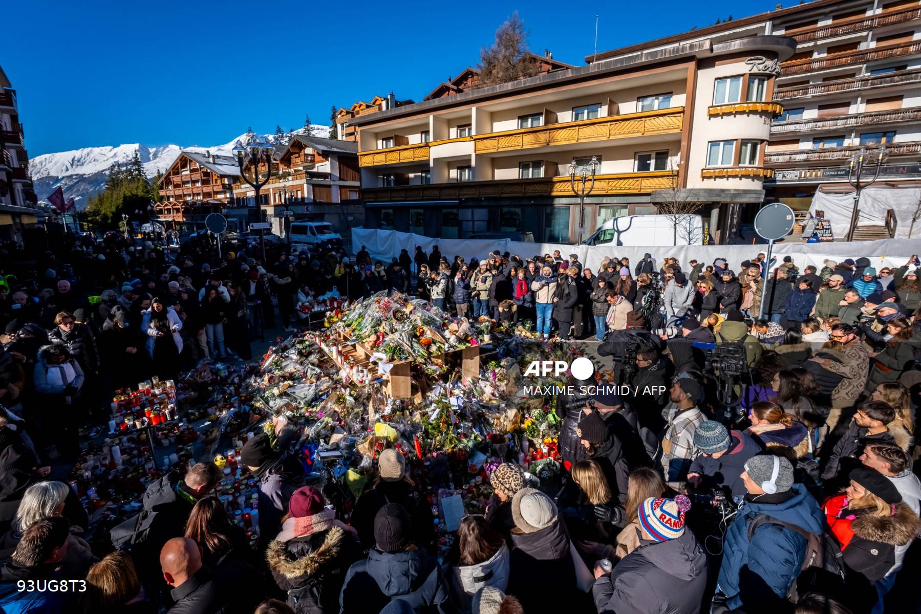 Swiss fire prosecutors in eye of the storm