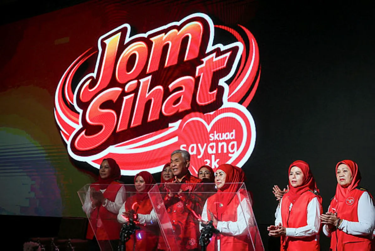 Ahmad Zahid announces RM300,000 boost for welfare squad