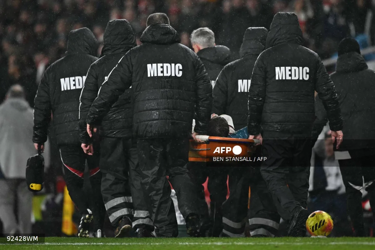 Liverpool's Bradley out for season with serious knee injury