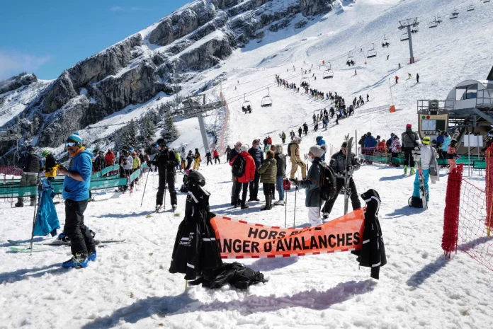 Six skiers killed in French Alps avalanches over weekend