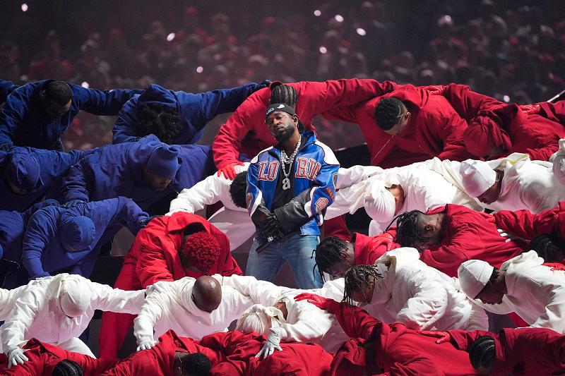 Kendrick Lamar brings viral diss track to Super Bowl stage