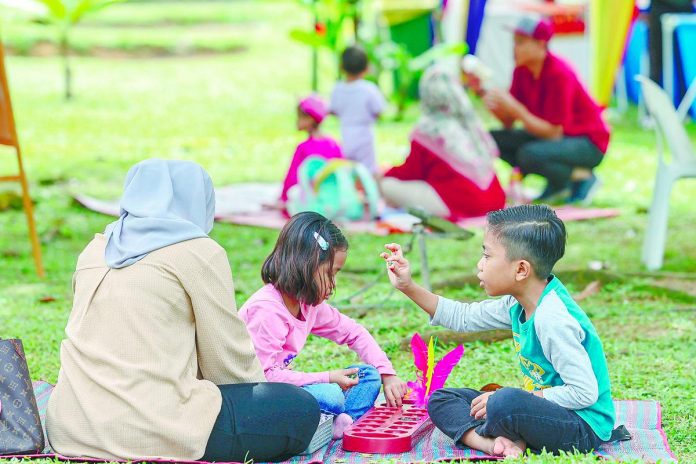 Learning maths through play and daily life