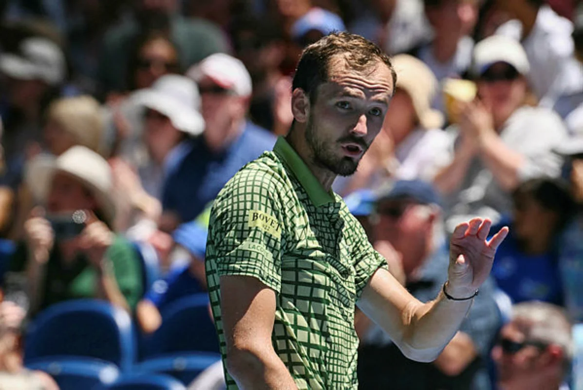 Medvedev says he has no plans to renounce Russian nationality