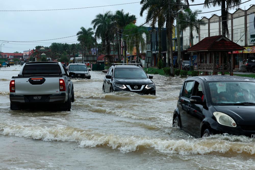 Alert-level continuous rain warning for Terengganu, Pahang and Johor ...