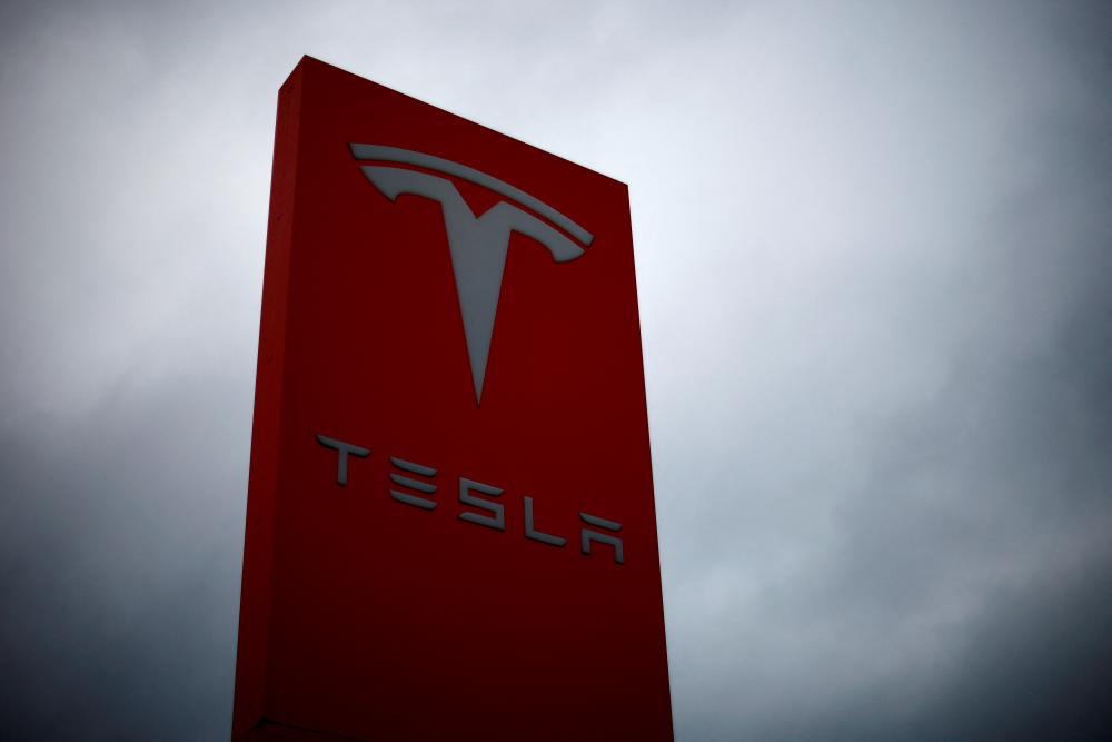 Tesla to build battery plant in Shanghai