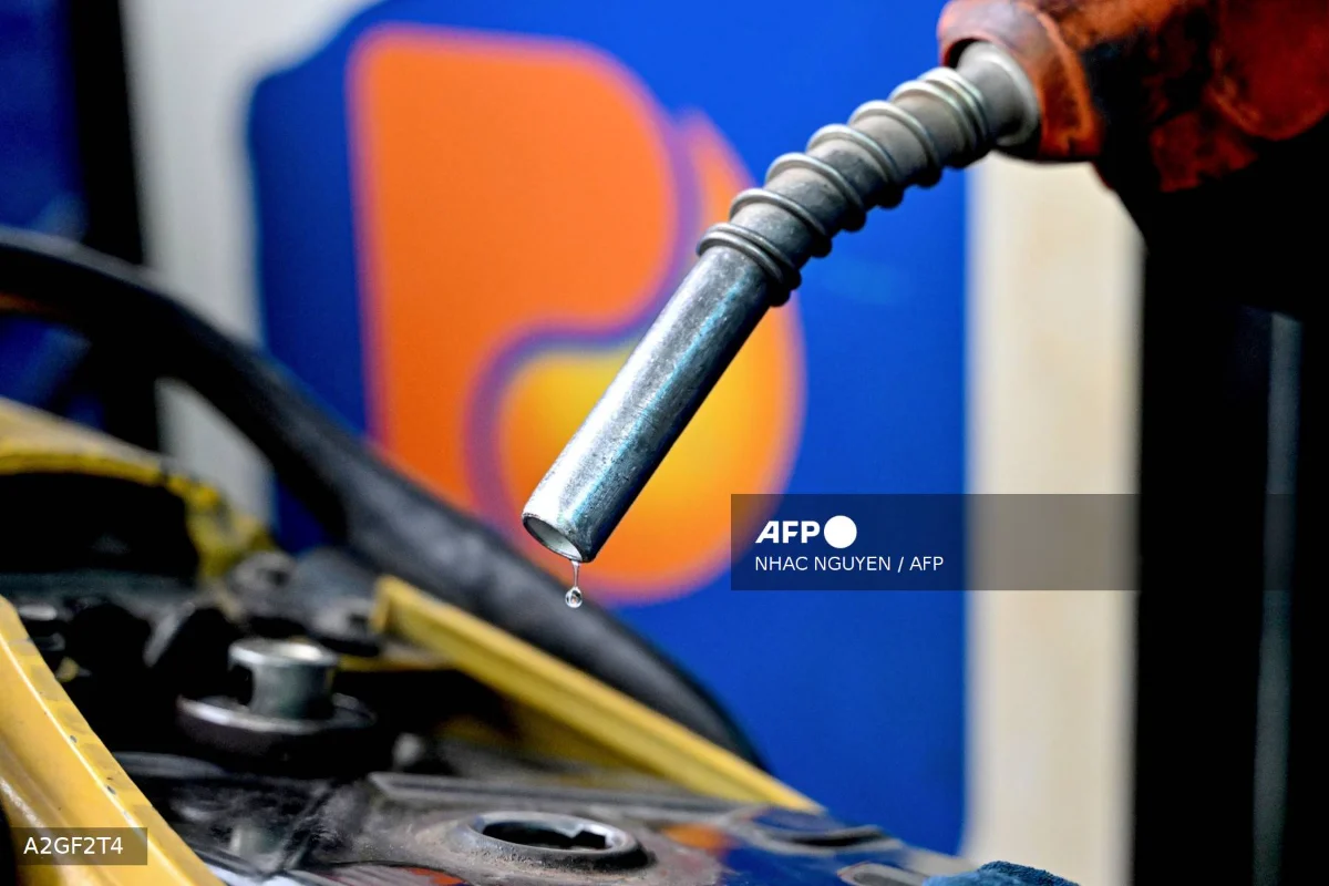Vietnam sees petrol prices shoot up overnight