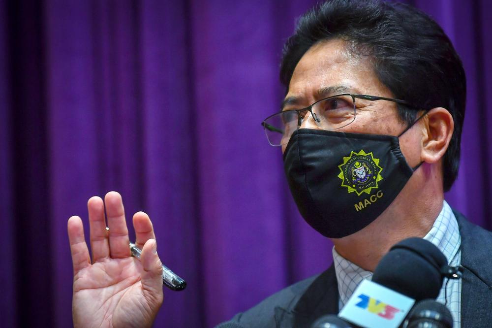 No breach of rules on Azam Baki’s trading account - SC