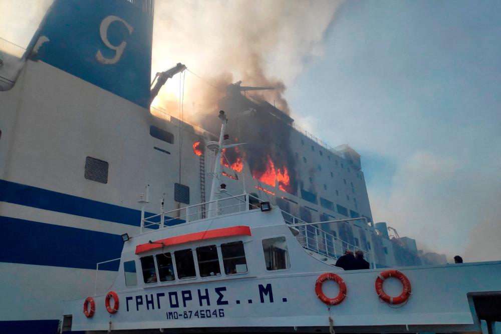 Twelve missing after Greece ferry fire
