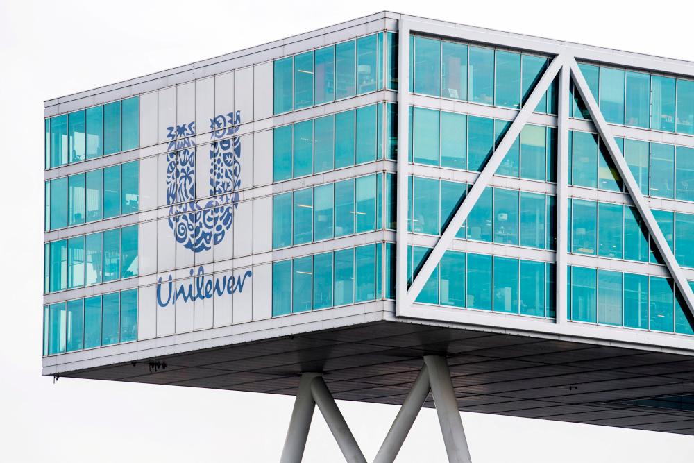 Unilever pursues GSK-Pfizer unit after huge bid rebuffed